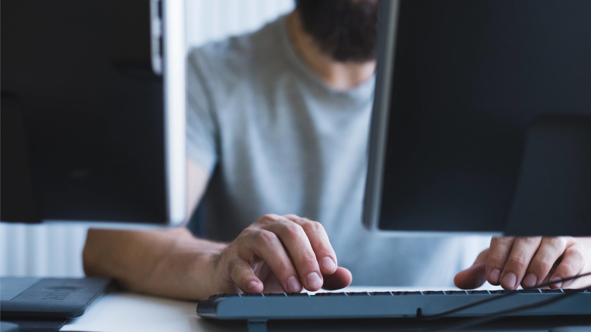 Altura do monitor: 5 dicas para adequar o seu